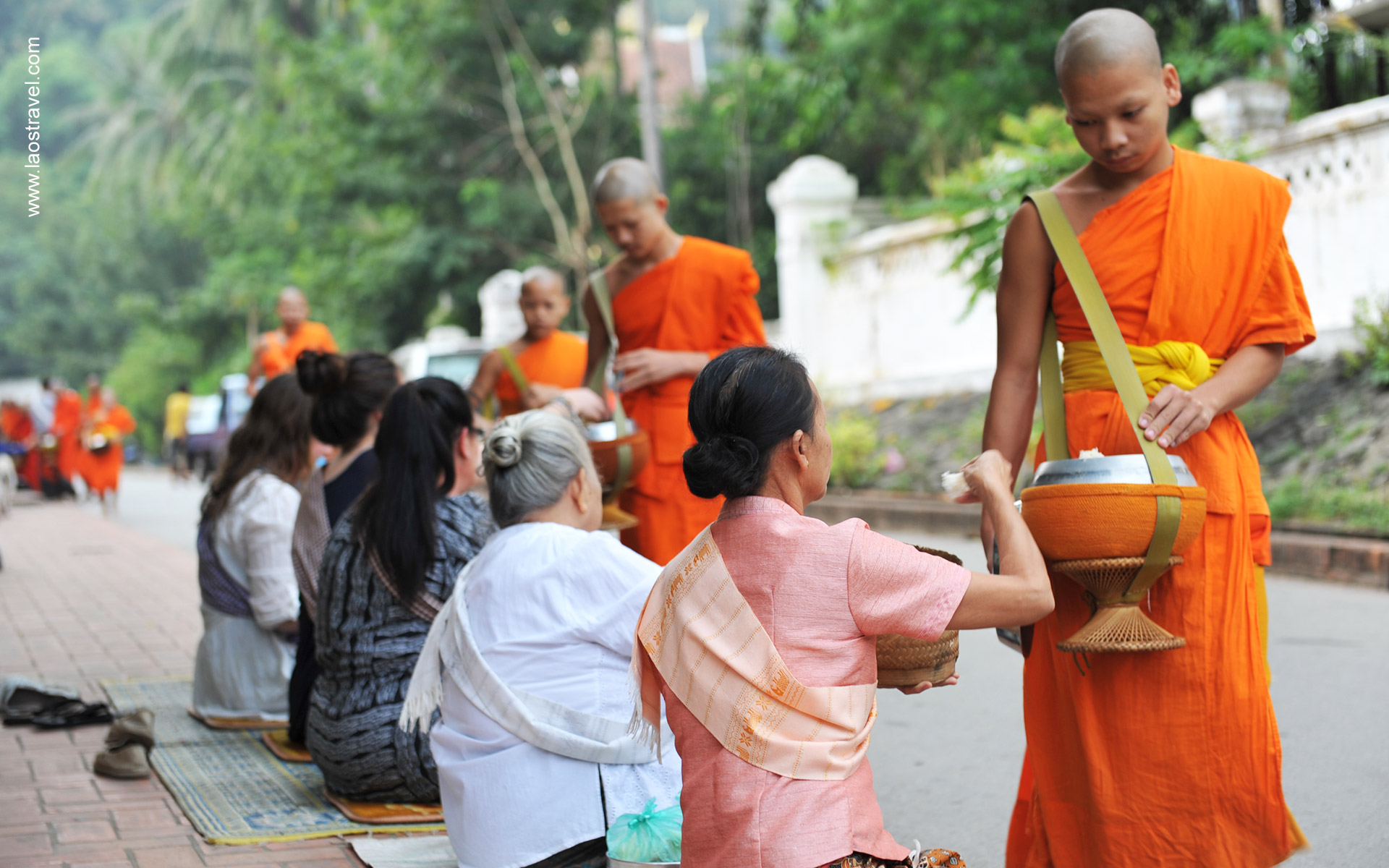Vientiane Tours - Vientiane Private Tours with Local Guides